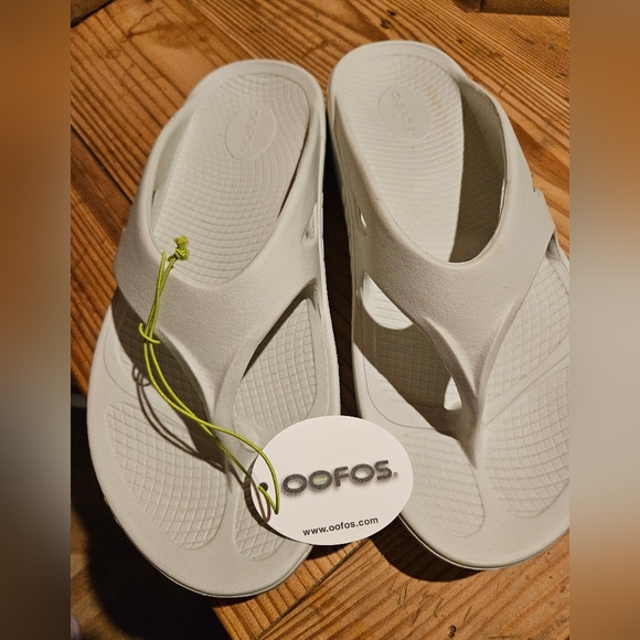 OOFOS | Shoes | Oofos Original Flip Flop | Poshmark